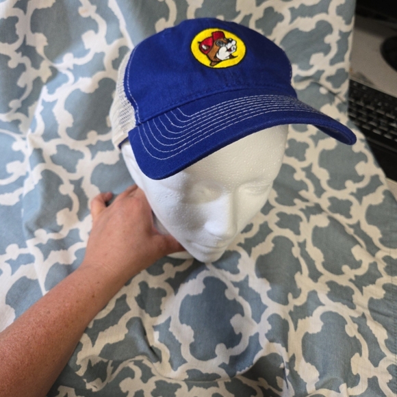 Buc-Ees | Accessories | Bucees Gas Station Blue White Mesh Baseball Cap ...